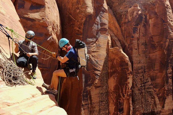 Private 3/4 Day Canyoneering Tour in Moab - Navigating Corkscrew Slots and Narrow Passages
