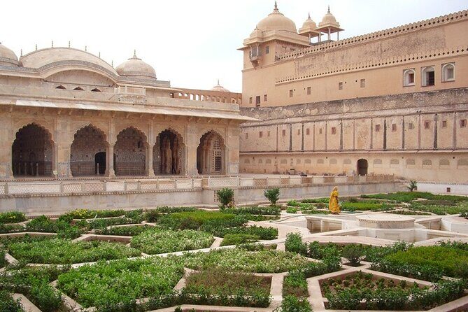 Private 3-Day City Tour of Jaipur: Amber Fort, City Palace Including Transfers - FAQ