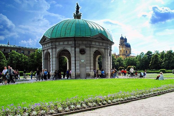 Private 4.5 hour city tour of Munich with driver/guide - Who Should Consider This Tour?