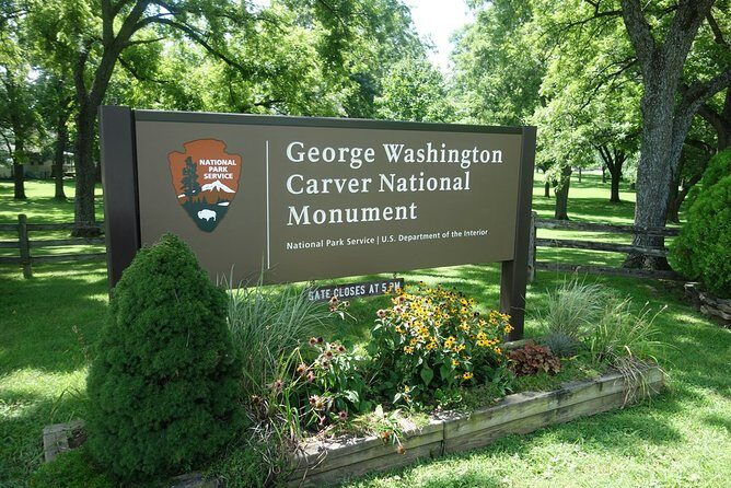 Private 4-hour Best of Washington Tour at night with private driver and guide - FAQ