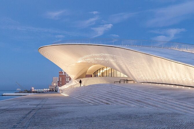 Private 4-Hour Lisbon City Highlights Tour by Tuktuk - Iconic Attractions to Explore