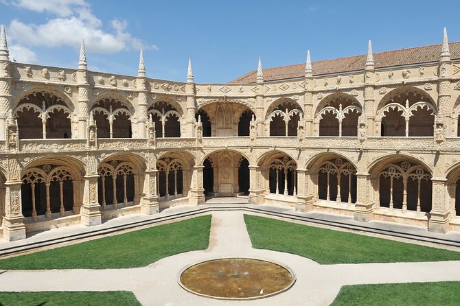 Private 4-Hour Lisbon City Highlights Tour by Tuktuk - Booking and Cancellation Policies