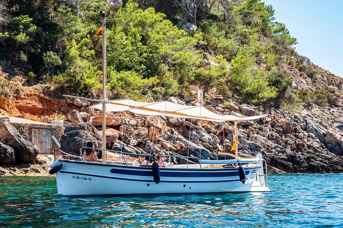 Private 4-Hour Mediterranean Boat Tour in Ibiza With Snorkeling - Enjoying the Coastal Scenery