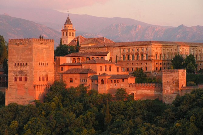 Private 4 hour walking tour of Granada (tickets to Cathedral and Royal Chapel) - FAQs