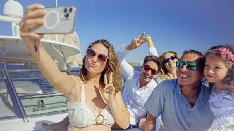 Private 45' Yacht in Cabo - Key Points