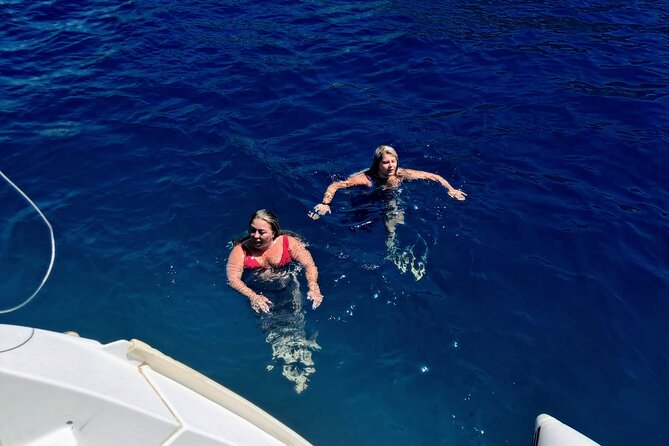 Private 5 Hour Catamaran Cruise in South of Gran Canaria - Food and Beverage Offerings