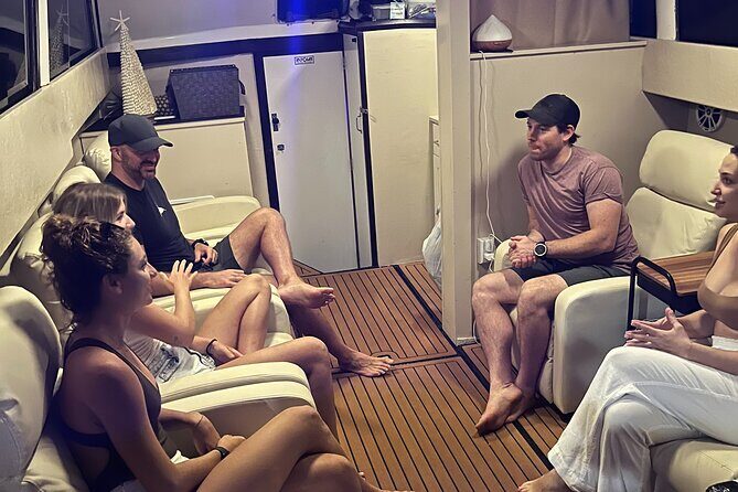 Private 5 Hour Charter on board our yacht in Waikiki - Key Points