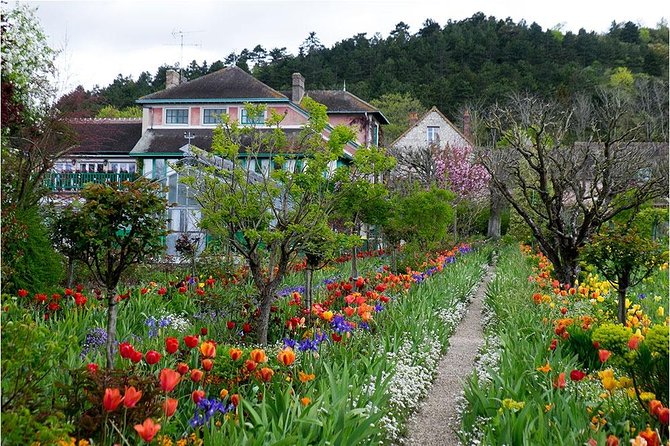 Private 5-hour Round Transfer to Giverny, Claude Monet museum from Paris - The Sum Up