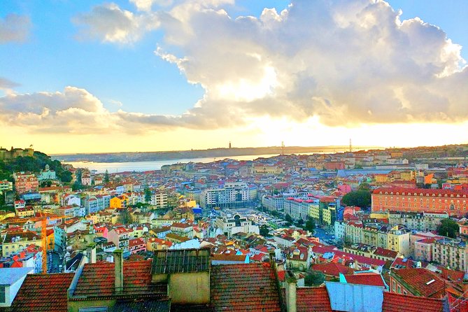 Private 8-hour Tour in Lisbon with Hotel pick up - What’s Included and What’s Not