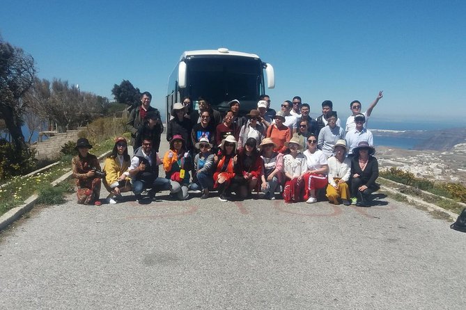 Private 8h Tour on Santorini - Accessibility and Suitability Considerations