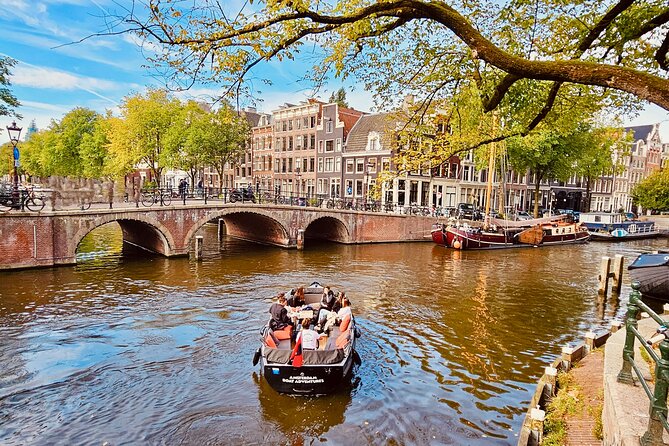 Private 90 Minute Amsterdam Canal Belt Exploration Cruise - The Experience: What You Can Expect