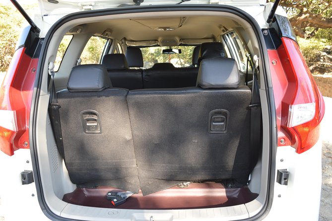 Private A/c Mount Abu Fullday Local Sight seeing ( 6 Seat A/c Suv) - FAQs