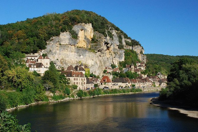 Private Afternoon Tour to the Dordogne Valley by EXPLOREO SARLAT - Transportation and Amenities