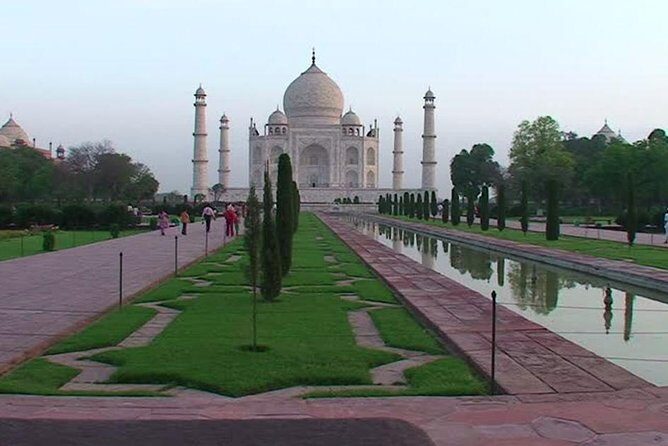 Private Agra Full Day Tour : Taj Mahal, Agra Fort and Baby Taj - FAQs