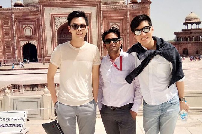 Private Agra Tour: Taj Mahal, Baby Taj & Lunch from Delhi by Car - FAQs