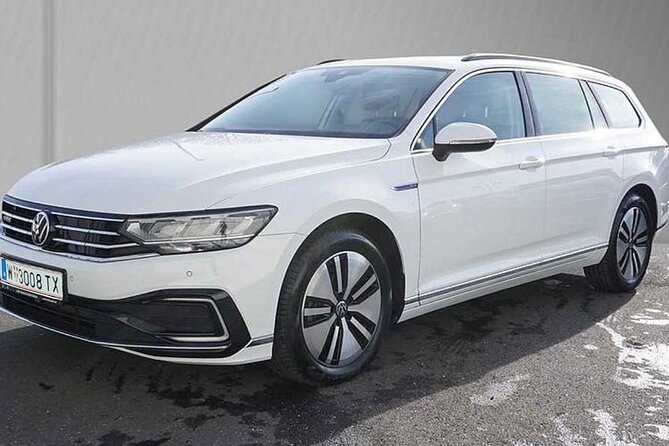 Private Airport and City Transfer in Panoramic Roof Station Wagon - In-Depth Look at the Experience