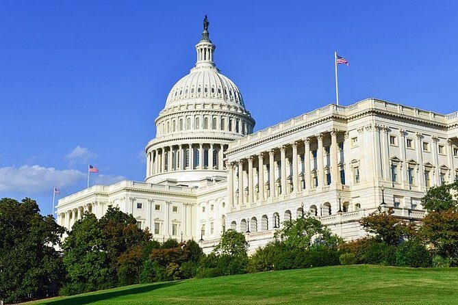 Private Airport Transfer: Dulles Airport IAD to Washington in Luxury SUV - Key Points