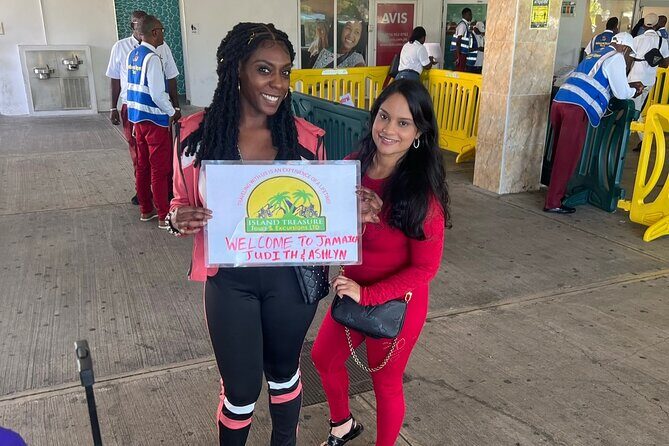 Private Airport Transfer from MBJ to Secrets Wild Orchid&St James - FAQs