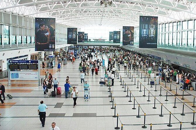 Private Airport Transfer in or out with english speaking driver. - The Itinerary and Experience