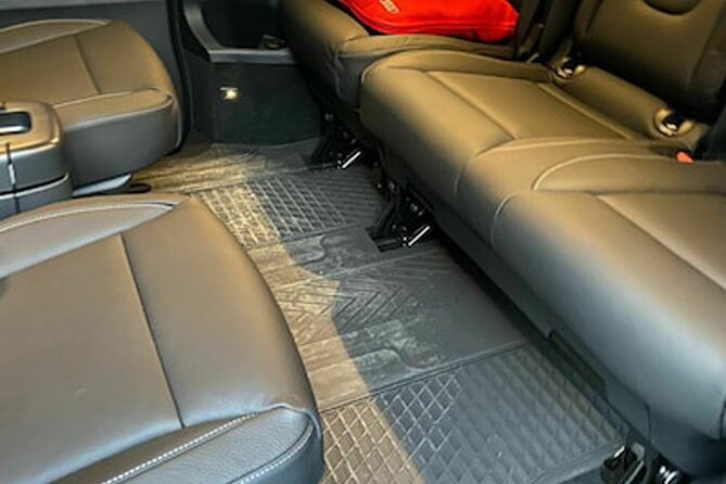 Private airport transfer in Vienna for up to 8 people in minibus - The Experience From Real Travelers Perspectives