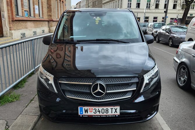 Private airport transfer in Vienna for up to 8 people in minibus - FAQ