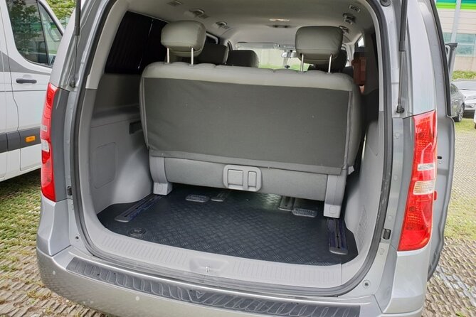 Private Airport Transfer: Incheon Airport to Seoul City (1-5 pax) - Vehicle and Capacity