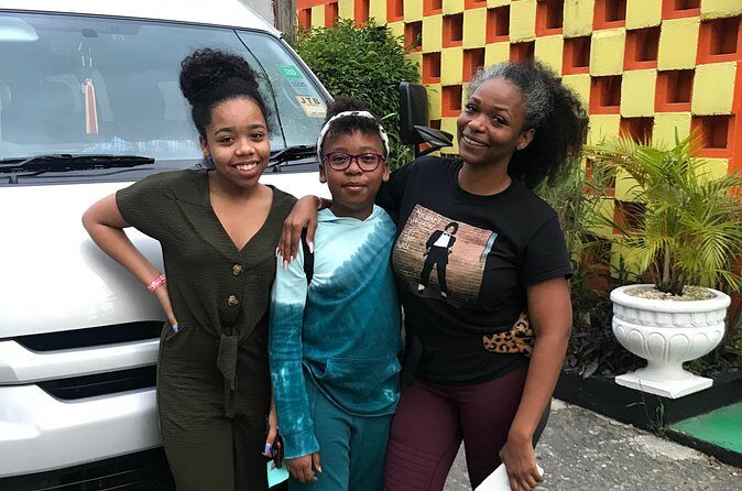 Private Airport Transfer -(MBJ) Montego Bay airport to Ocho Rios - The Journey from Montego Bay to Ocho Rios: What to Expect