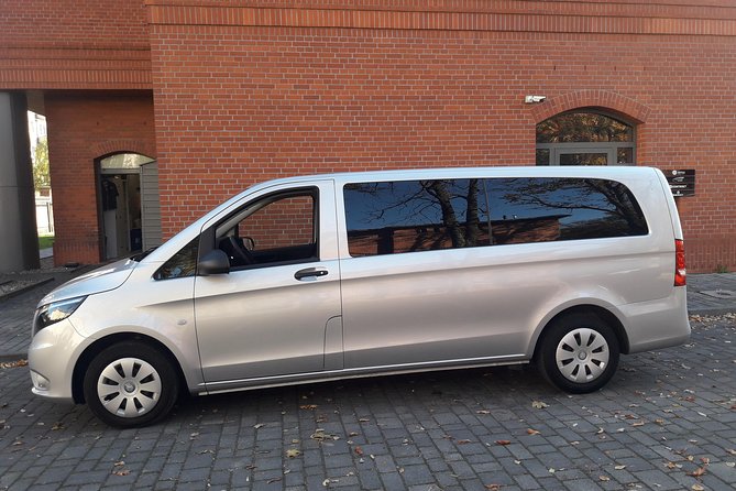 Private Airport Transfer Pozna MINIVAN Vito or Similar - Key Points