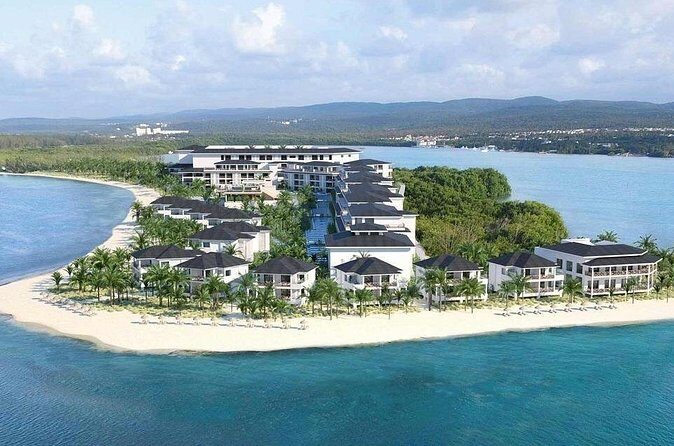 Private Airport Transfer to Excellence Oyster Bay - The Sum Up