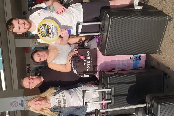 ***PRIVATE Airport Transfer to HOTELS in around RUNAWAY BAY*** - How It Compares to Other Options