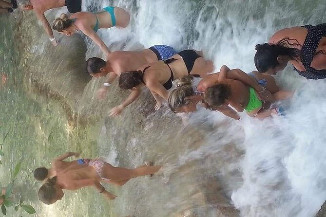 ***PRIVATE Airport Transfer to HOTELS in around RUNAWAY BAY*** - FAQ