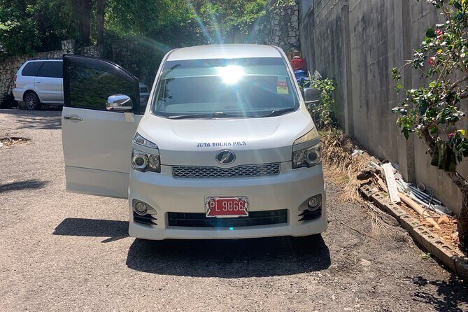 Private Airport Transfer to or from Ocean Coral Spring Resort - The Sum Up