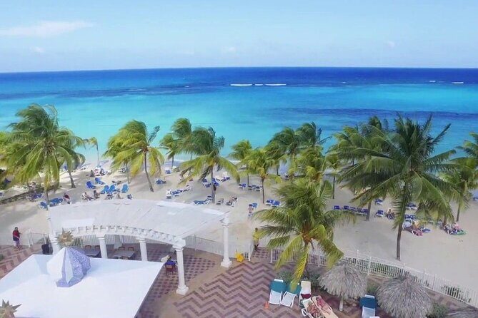 Private Airport Transfer to RIU Ocho Rios Resort - A closer look at what this transfer offers