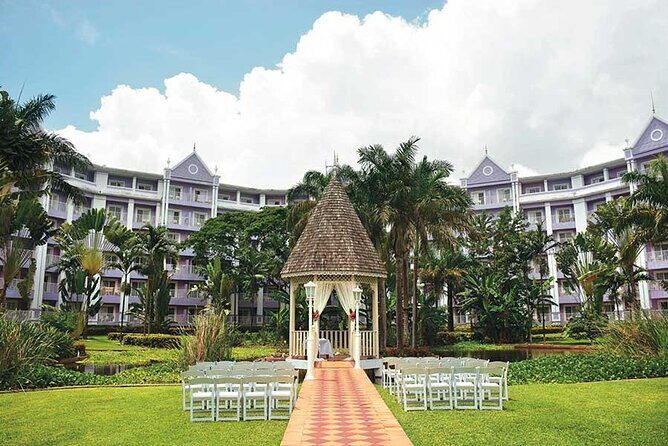 Private Airport Transfer to RIU Ocho Rios Resort - The Route and Landmarks