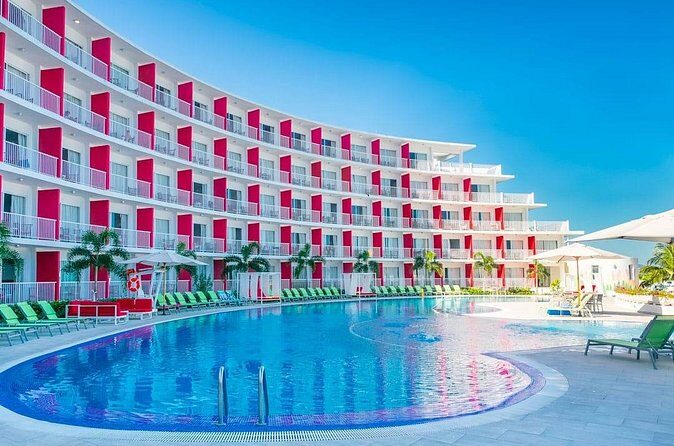 Private Airport Transfer to Royal Decameron Cornwall Beach Resort - Who Would Benefit from This Service?