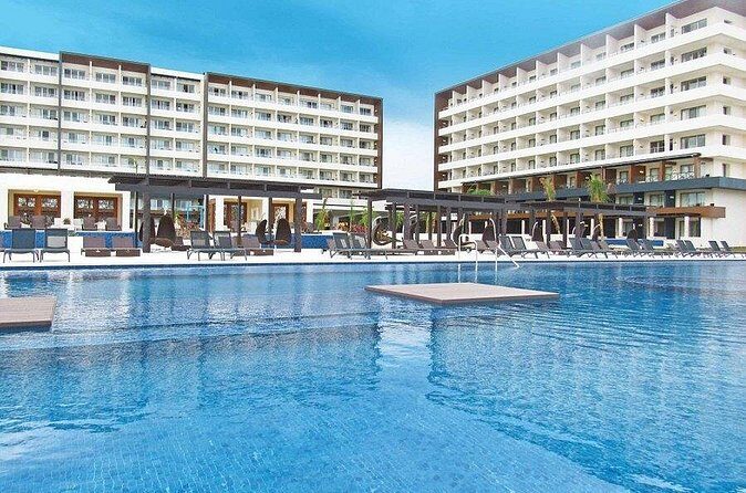 Private Airport Transfer to Royalton Blue Water Resort - Who Will Benefit Most?