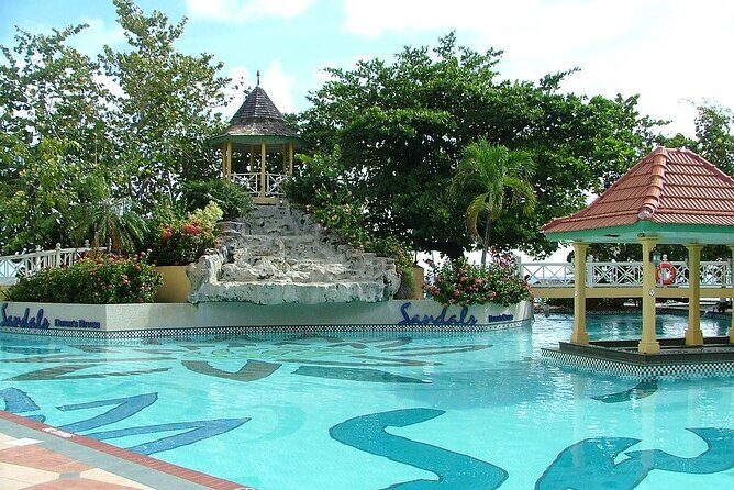 Private Airport Transfer to Sandals Dunn's River Resort - Key Points