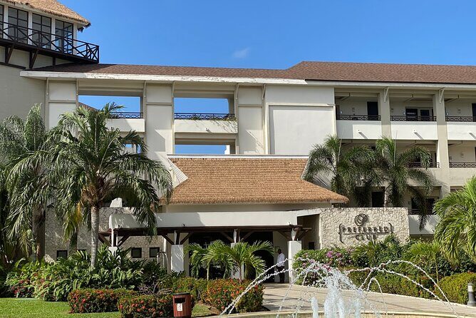 Private Airport Transfer to Secrets Resort Montego Bay - Who Is This Transfer Best For?