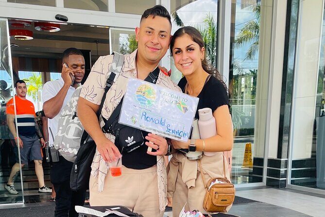 Private Airport Transfer's Departure & Arrival in & around MBJ - Key Points