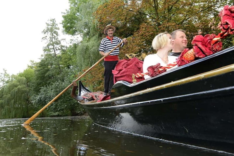 Private Alster Lake romantic Tour in a Real Venetian Gondola - Price and Value