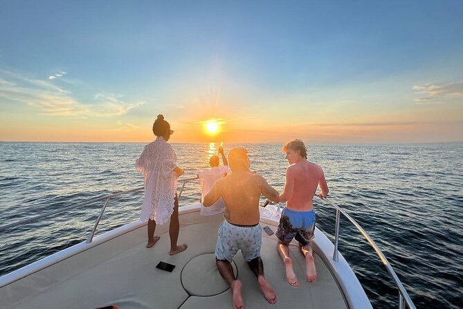 Private Amalfi Coast Sunset Boat Tour - Amenities and Experiences