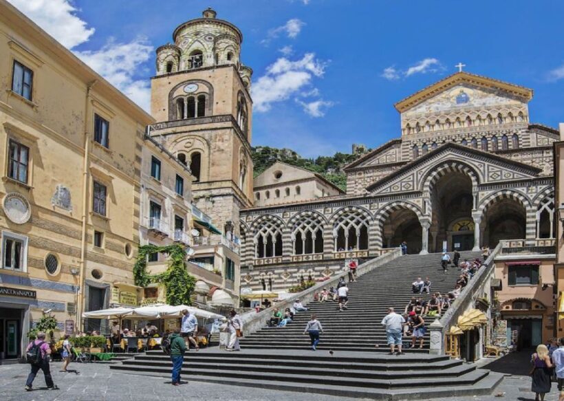 Private Amalfi Coast Vespa Tour with Audio-guide and Driver - Who is this tour best suited for?