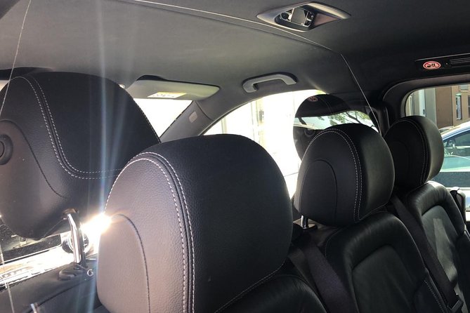 Private Amsterdam Departure Transfer to AMS Schiphol Airport - Booking Procedure and Confirmation