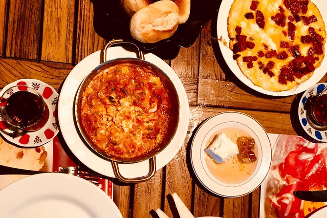 Private and Guided Istanbul Food Tour - Taste of Istanbul - Meeting the Guides