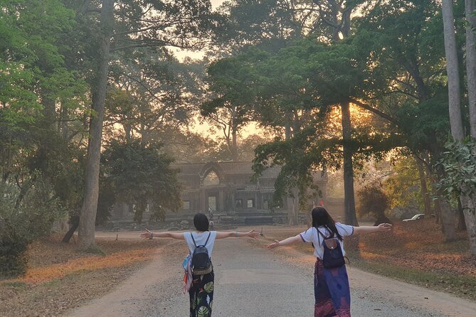 Private Angkor Sunrise & Major Temples Tour by English Speaking SUV Car Driver - What Makes This Tour Stand Out?