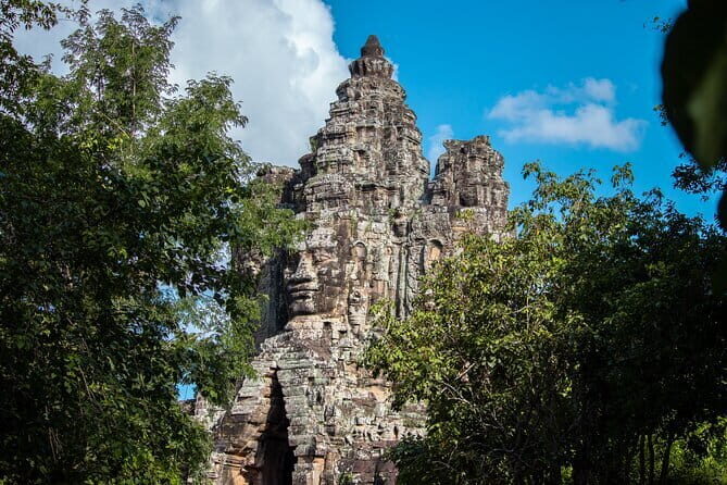 Private Angkor Wat Sunrise Guide Tour include Breakfast and Snack - Starting Early — The Magic of Sunrise