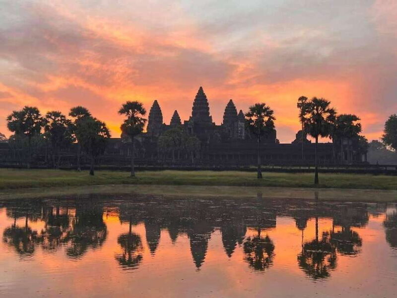 Private Angkor Wat Sunrise Tour with Breakfast and Snack - Key Points