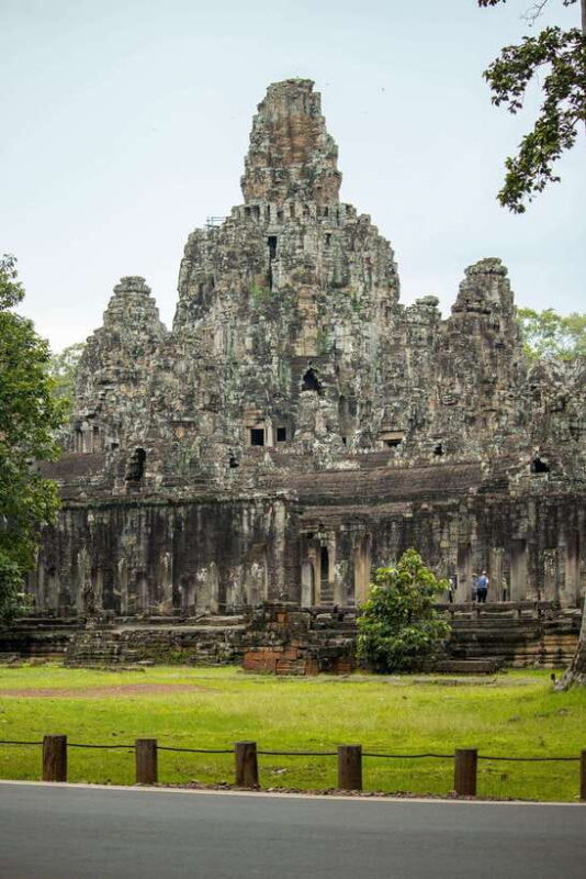 Private Angkor Wat Sunrise Tour with Breakfast and Snack - Summary: Who Should Consider This Tour?
