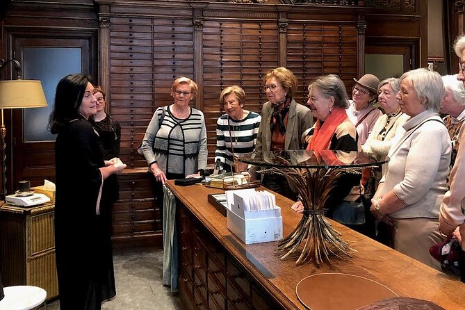 Private Antwerps Diamonds and Jewellery Old City Center Historic Tour - Historical Insights Into Antwerps Jewelry Industry