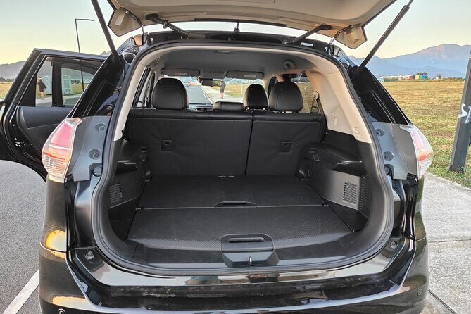 Private Arrival SUV Transfer: Nadi Airport to Nadi area Hotels - The Vehicles and Comfort